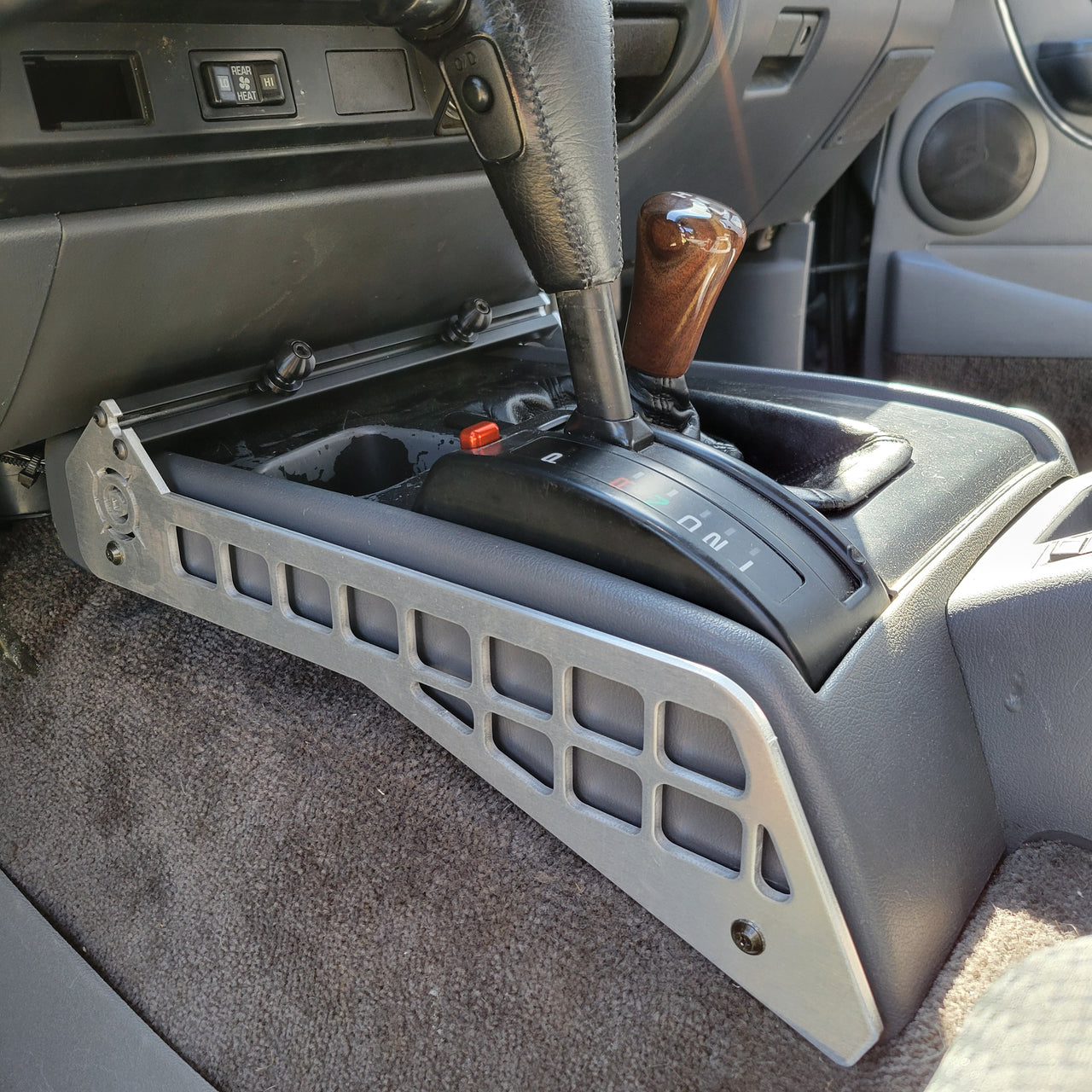 80 Series Center Console Mount – Overland Custom Design